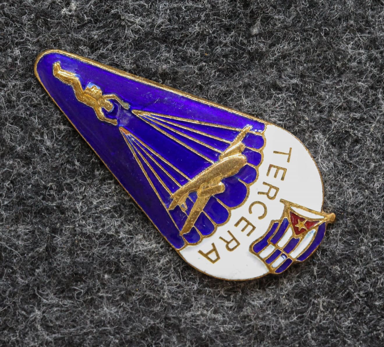 Знак Парашютист Куба TERCERA - Значки и знаки
